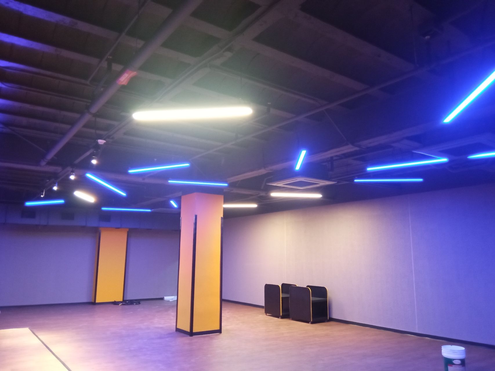 Surface Mounted Linear Light Fixture LL0129M led mounted linear light ...